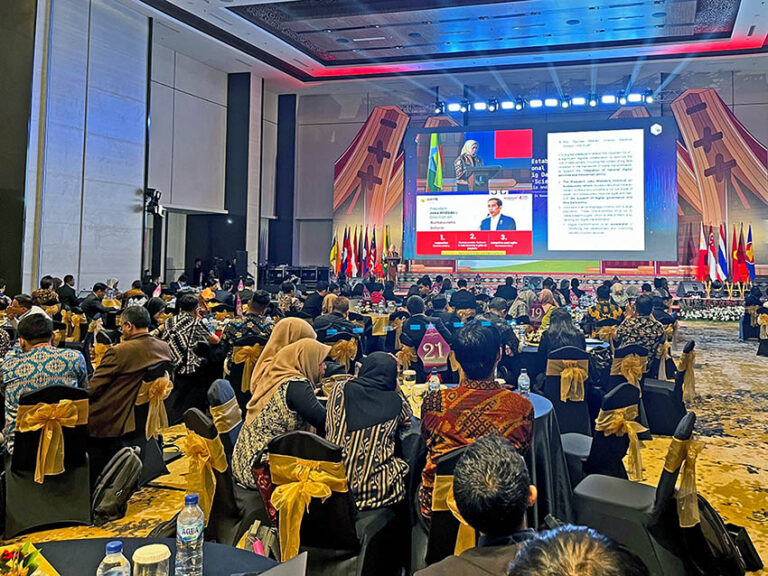 Kementerian PANRB Dukung Percepatan Indonesia Jadi Hub Regional Big ...
